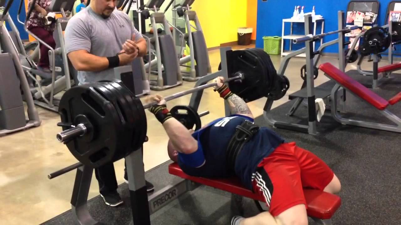 500lb Bench Press with sling shot - YouTube