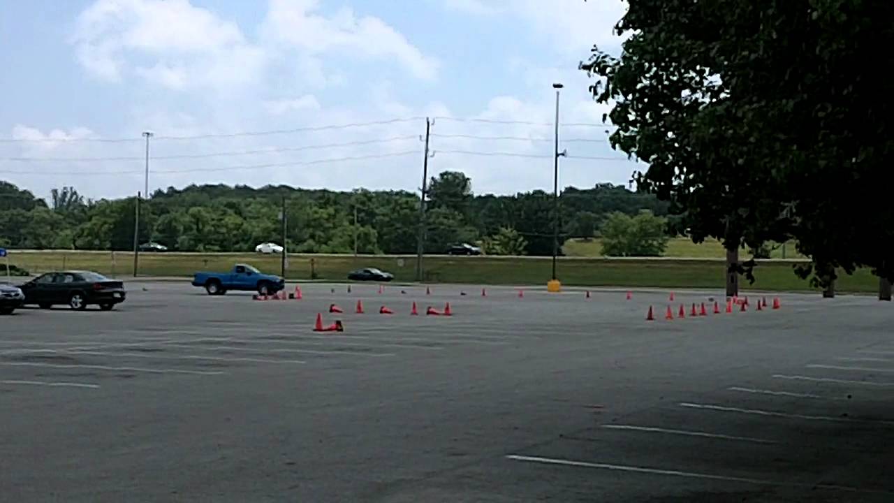 SCCA Racing at Eastgate - YouTube