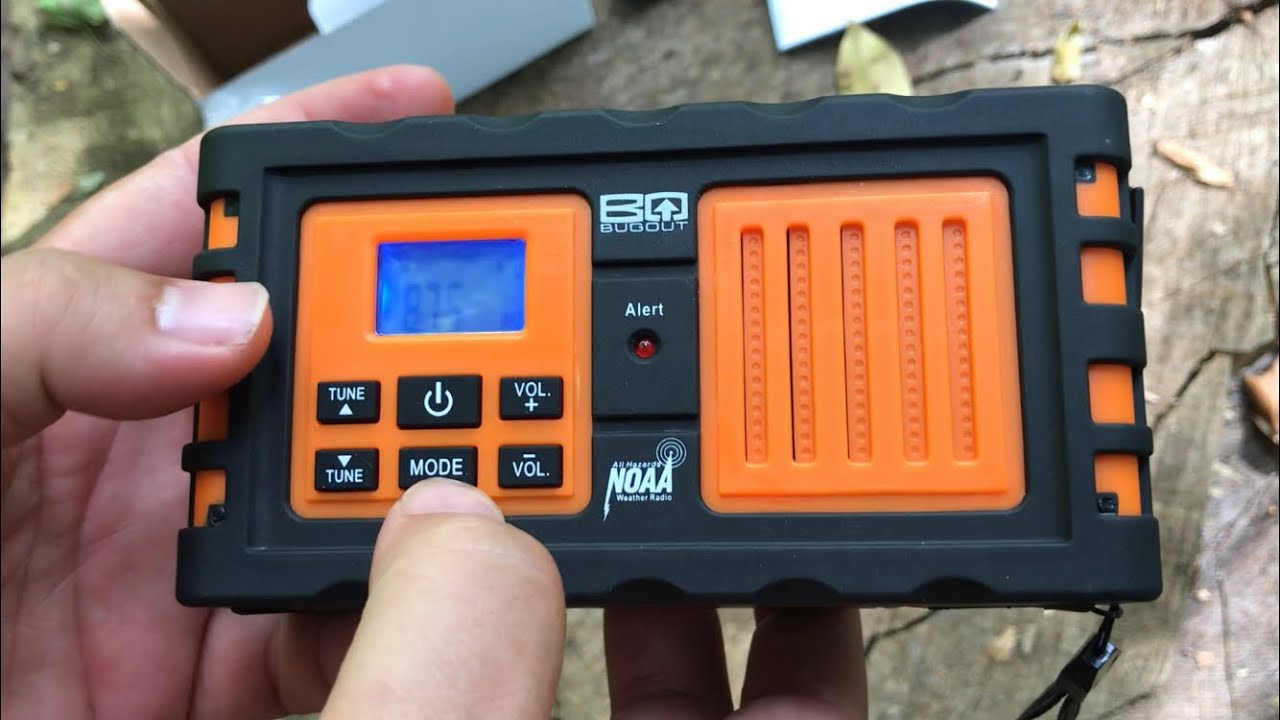 Bugout Emergency weather radio and battery bank with solar and crank ...