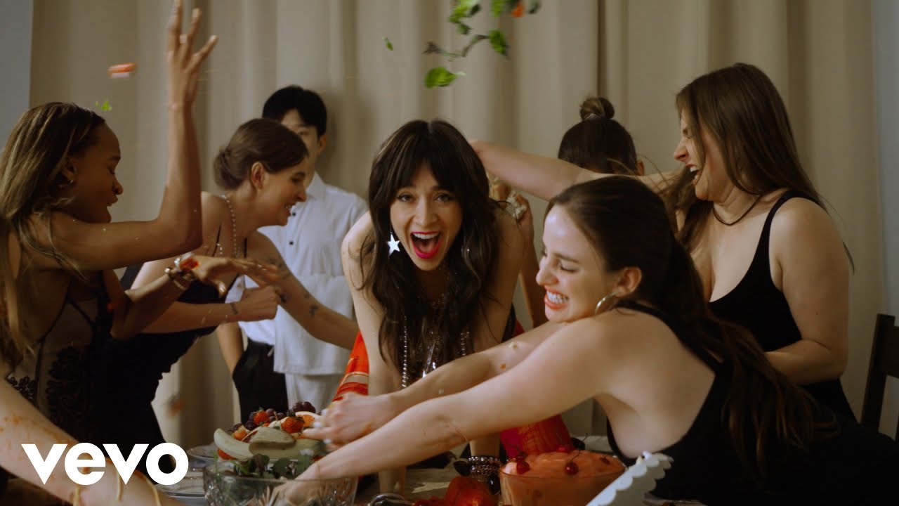 Zoe Ko - EAT (Official Music Video) - YouTube