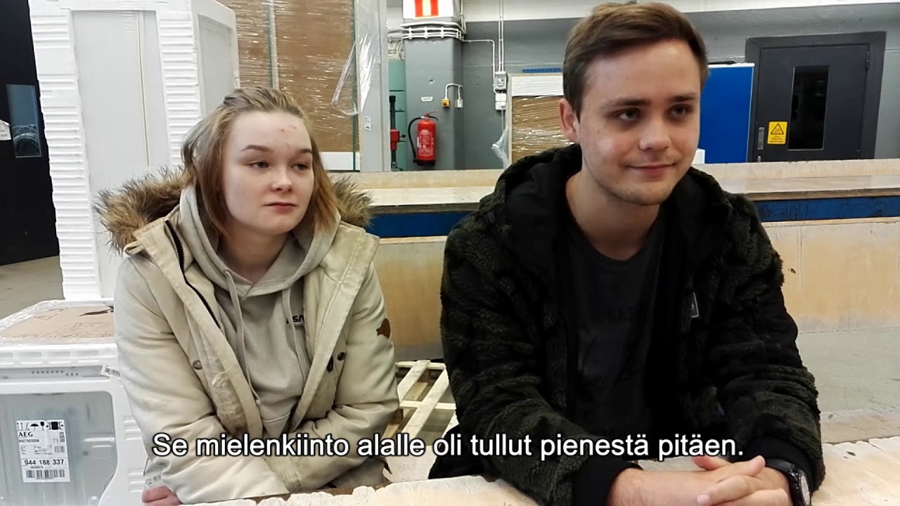 Yhdistelmäajoneuvonkuljettajiksi valmistuneet Veera Huhtala ja Roni ...