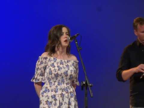 Ellen MacDonald and Dáimh Live in Trento 7 agosto 2017 itinerari folk ...
