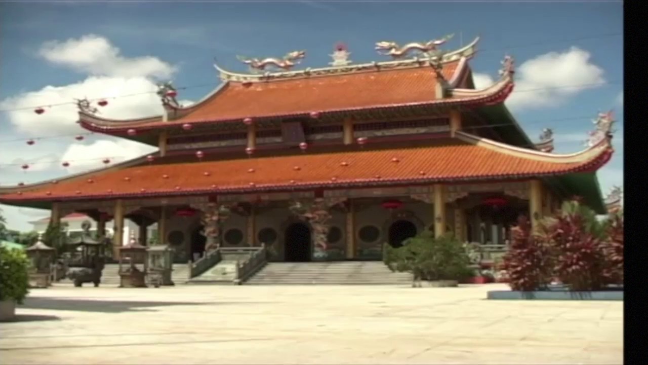 Temple of the Three Pure Ones - YouTube