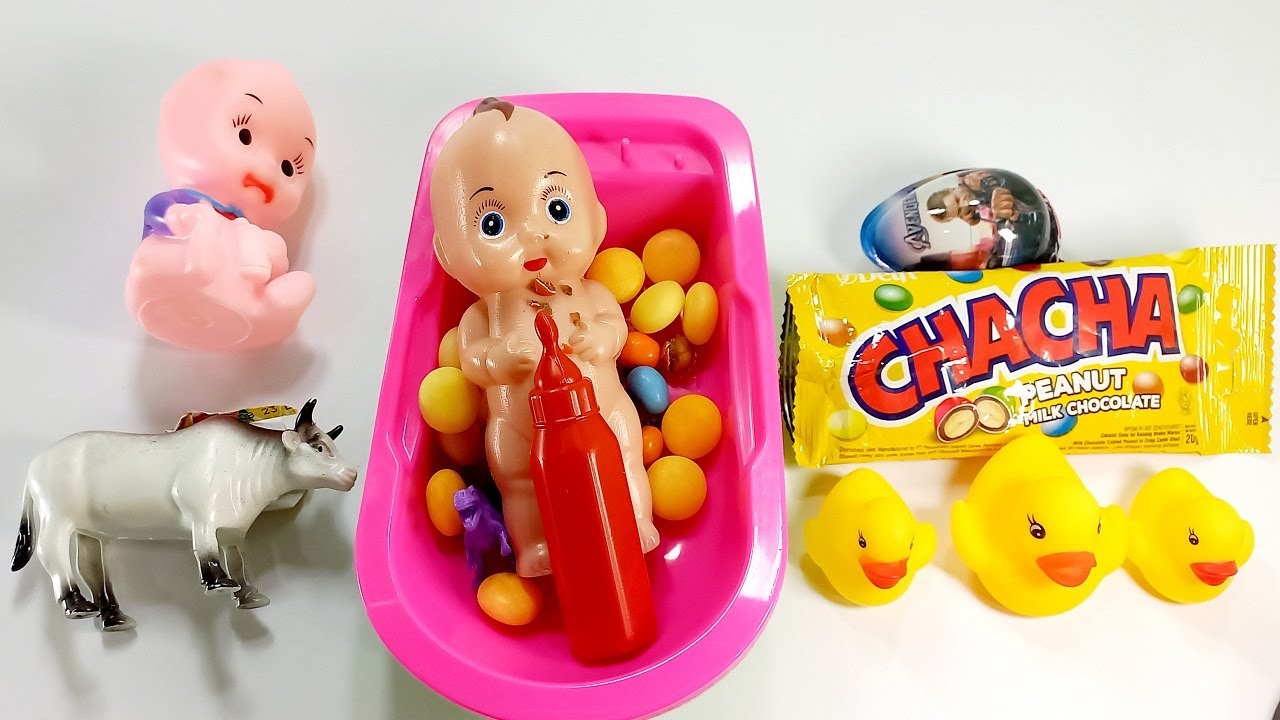 Ducks, Baby bath toys, chacha and mentos | satisfying video - YouTube