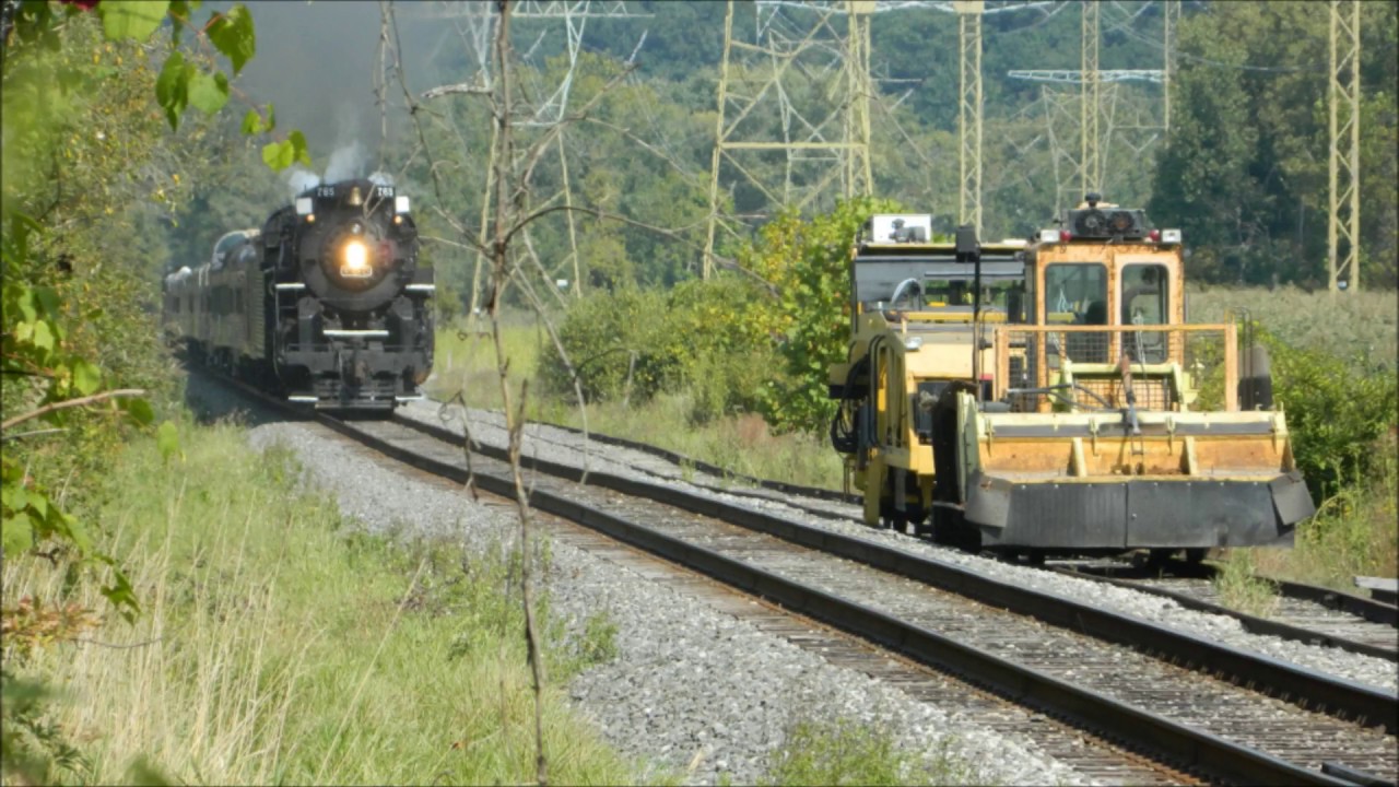 CVSR RS18u #1822 Pulling Passenger Train & NKP 765 Back North - Jaite ...
