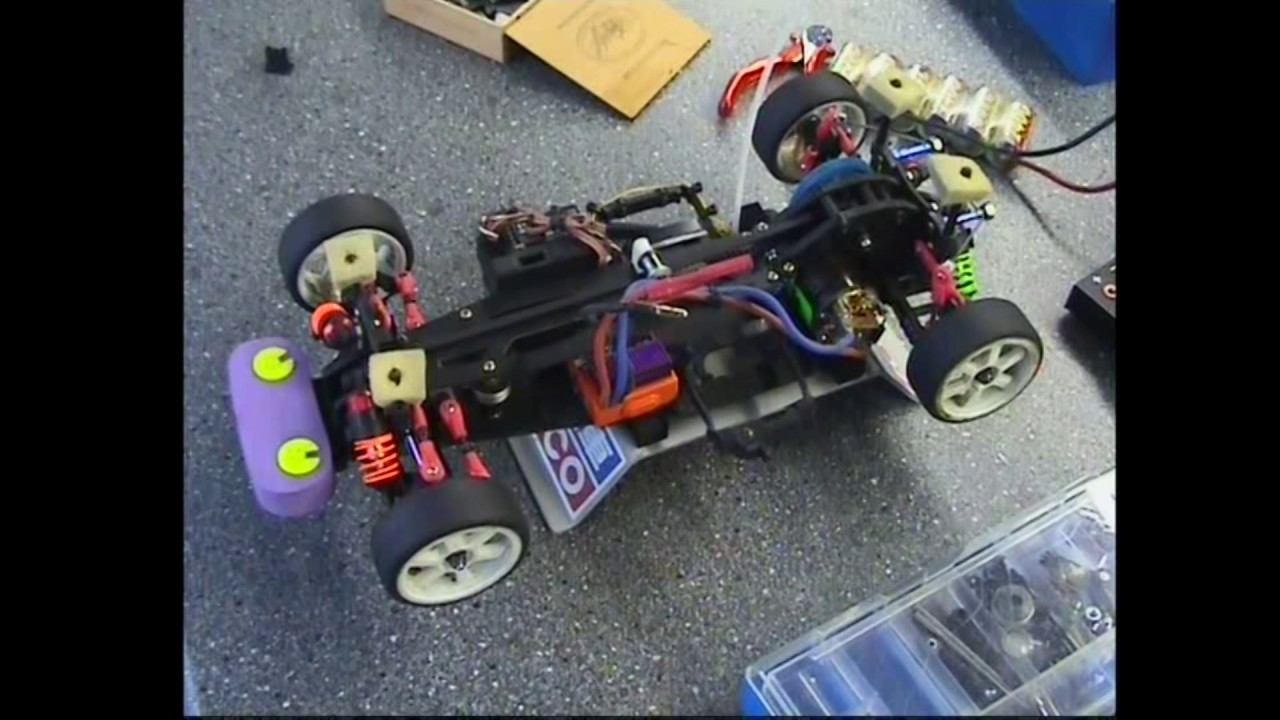 Indoor RC Car Racing @ Racersparadies 2006 - YouTube