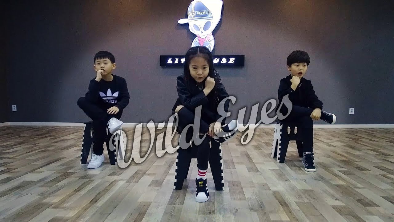 [키즈댄서] 신화-Wild Eyes(cover 태윤,진혁,주하) - YouTube