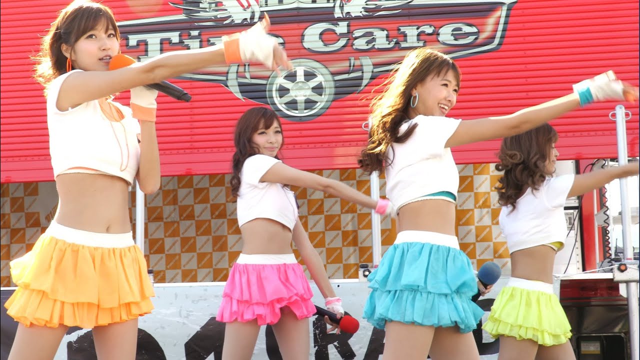 Race Queen DRIFT ANGELS Live D1GP TOKYO DRIFT - YouTube