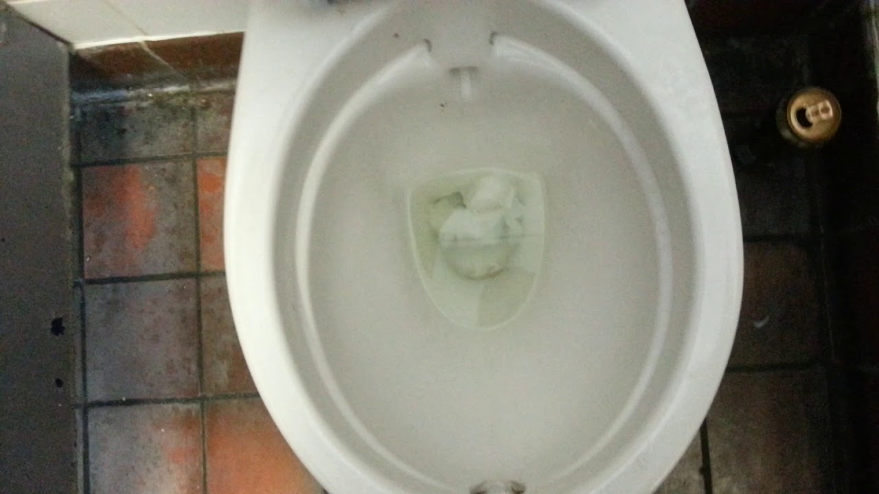 Toilet in Margate Railway station - YouTube
