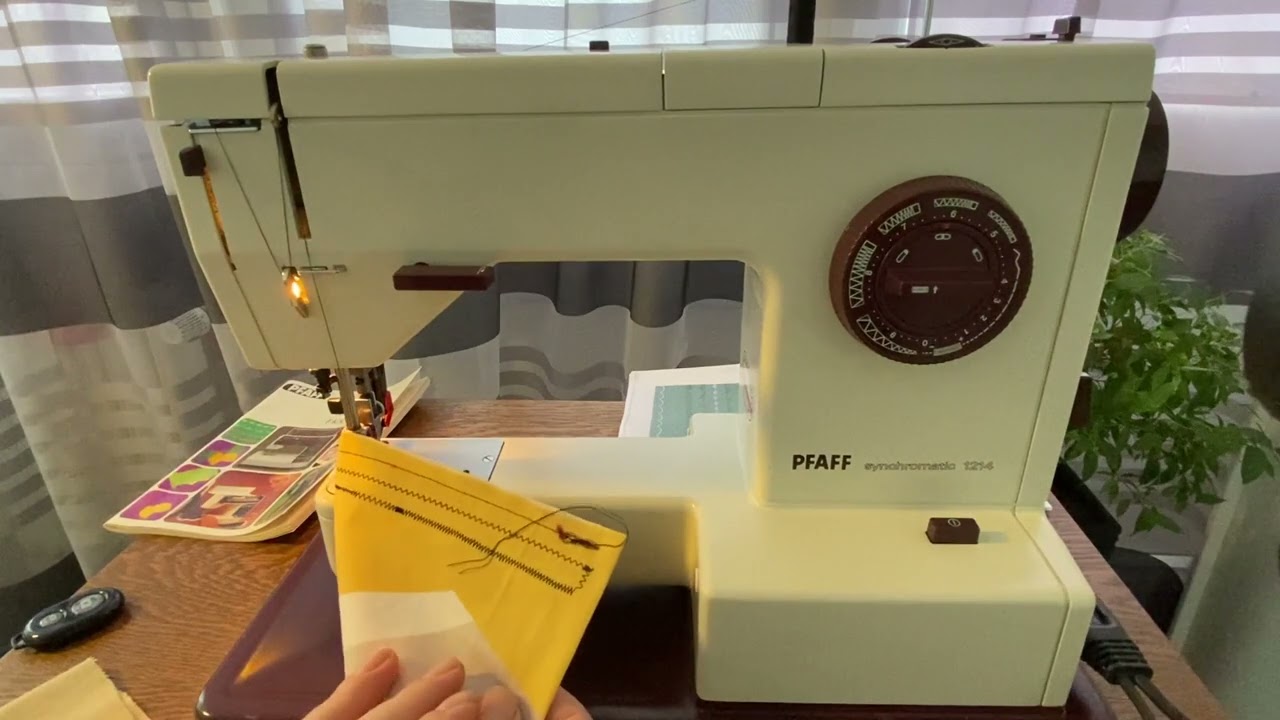 PFAFF1214 synchromatic IDT system Part 1. - YouTube