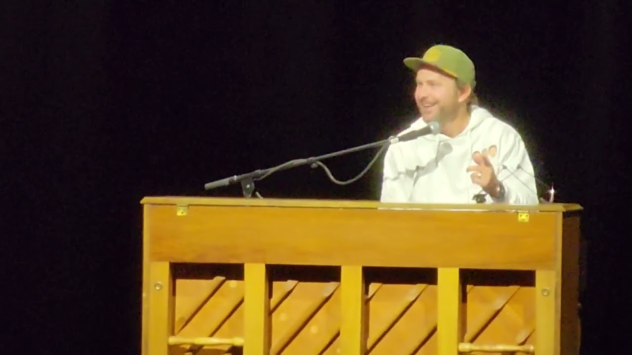 Charlie Day playing songs from It's Always Sunny in Philadelphia (9/19 ...