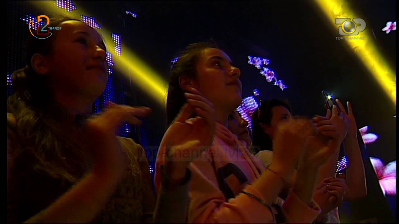 Julian Mustafa - Ai dhe ajo, 23 Mars 2015 - Top Fest 12 - YouTube
