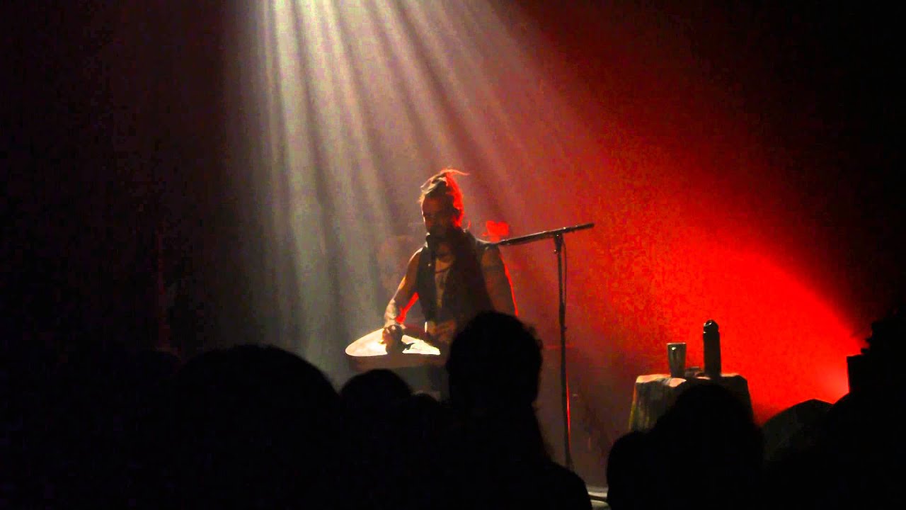 Xavier Rudd - Solace (Live in Sherbrooke) - YouTube