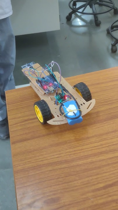 Maze Following Robot using Arduino - YouTube
