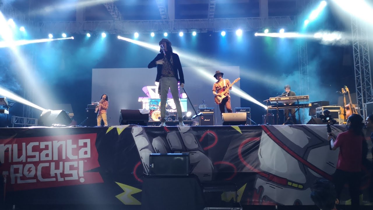 Sisi Tipsi - Nusantarocks - YouTube