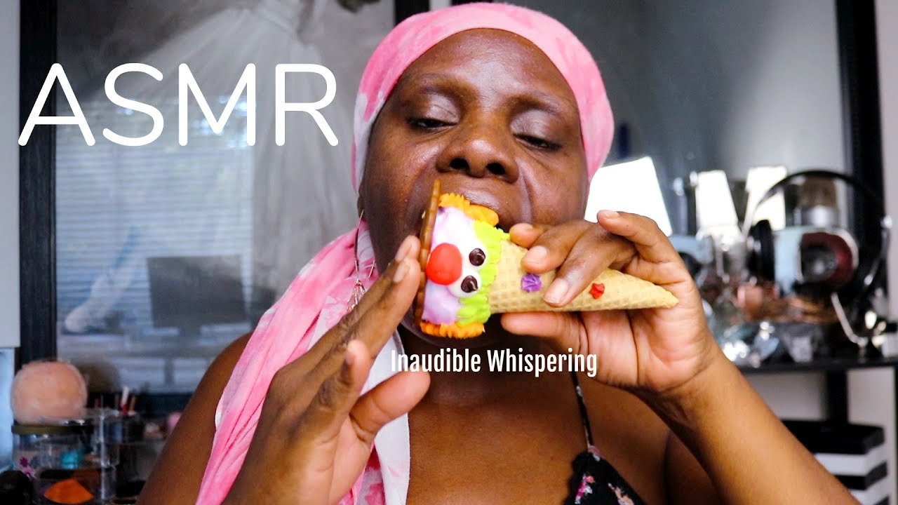 Cone Cotton Candy ASMR Eating Sounds🍦🍬 - YouTube