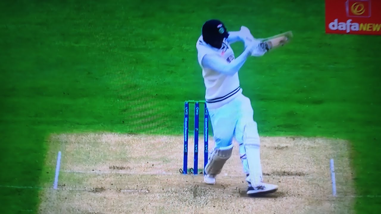 Jasprit bumrah 35 runs to stuart broad | Jasprit bumrah batting ...