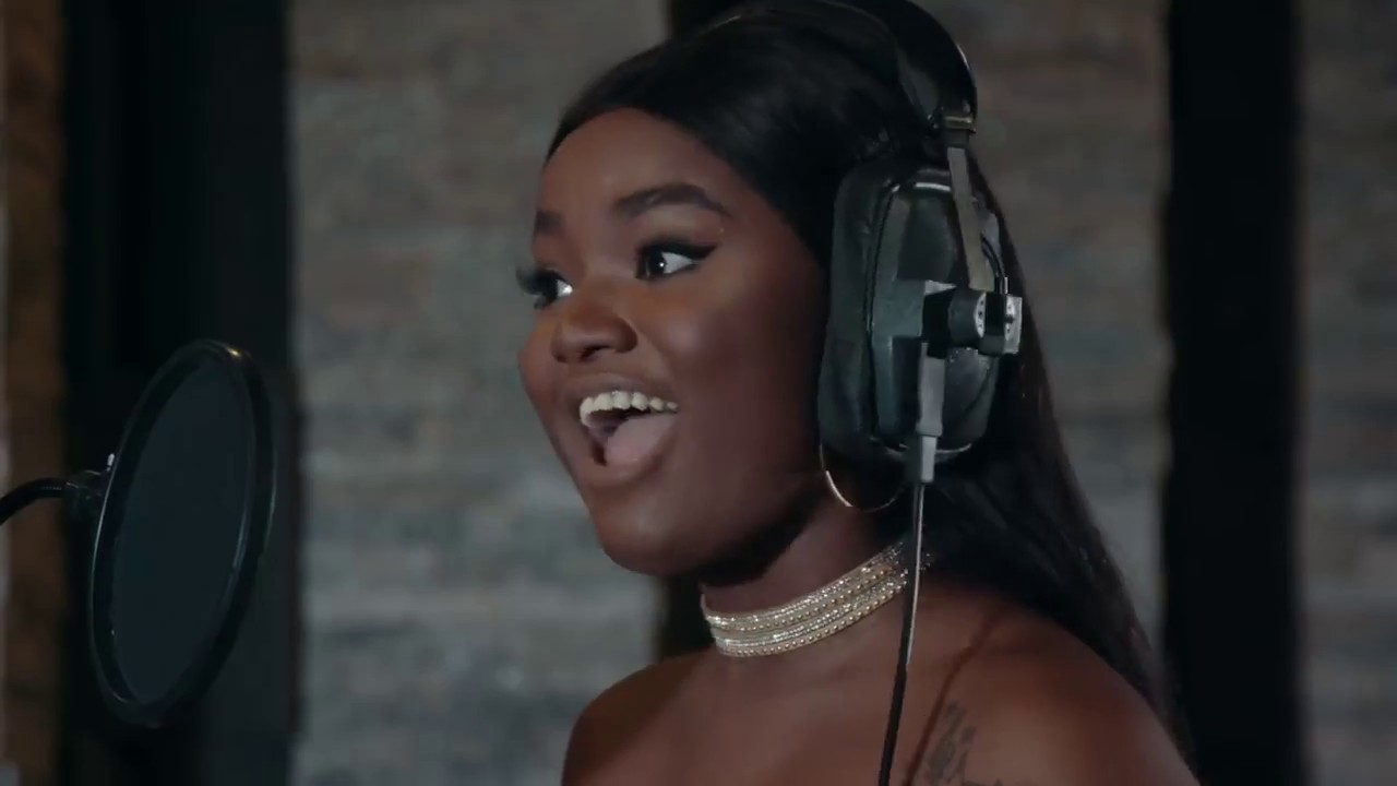 Clé Entertainment Hino Video Oficial - YouTube