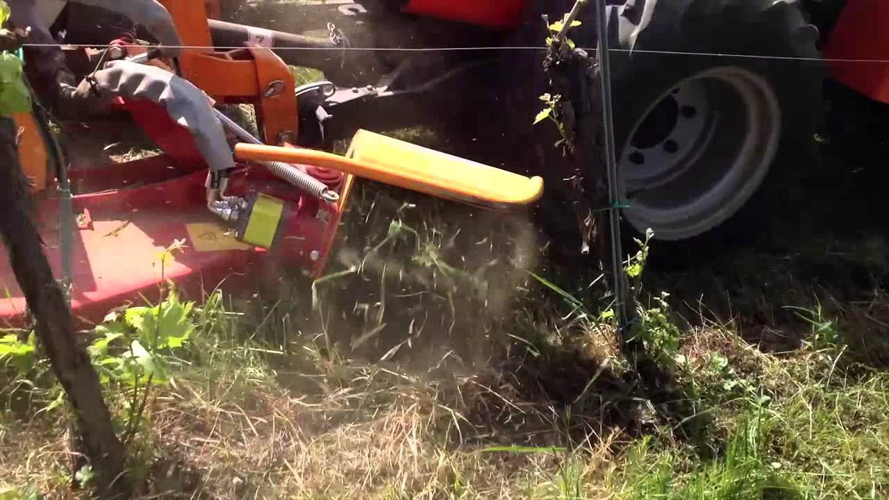 Holder L 780 - uprawa winorośli - YouTube