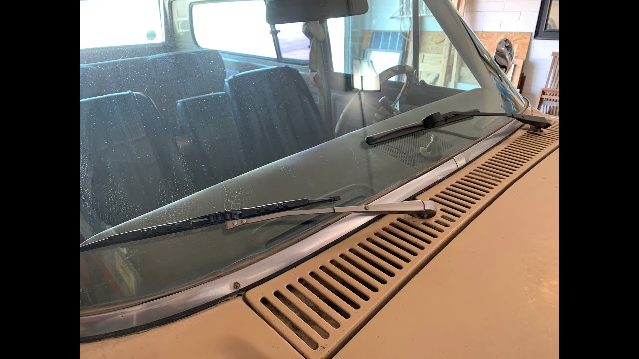 Modern hook style 16 inch wiper blade and arm vs original 1978 Jeep ...