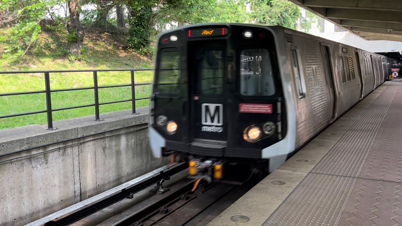 DC Metro (WMATA): mini Metrorail Red Line compilation @ North Bethesda ...