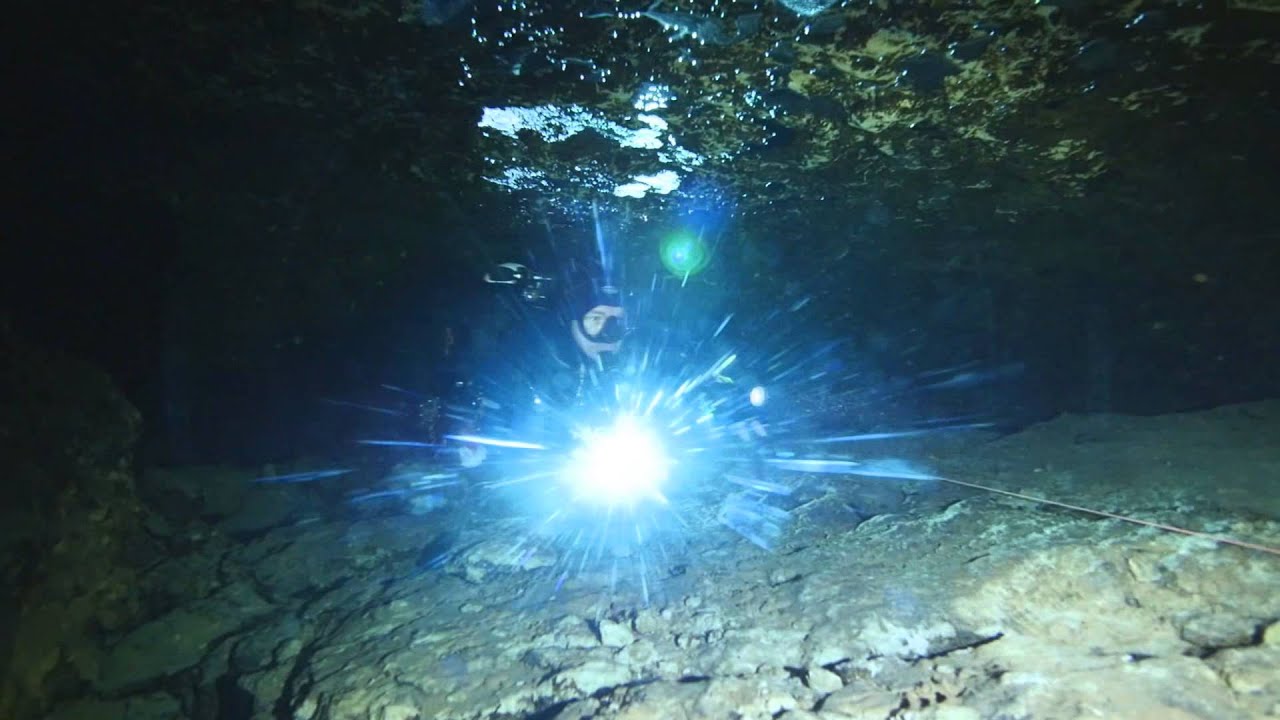Tank Cave Diving G via H Tunnel - YouTube