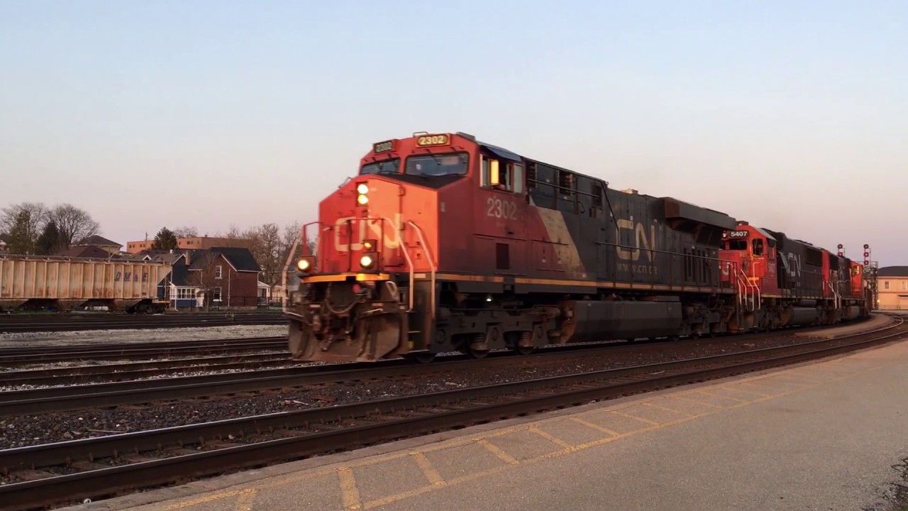 [HD] CN SD60! CN M383 - CN 2302 West at Brantford (April 15 2017) - YouTube