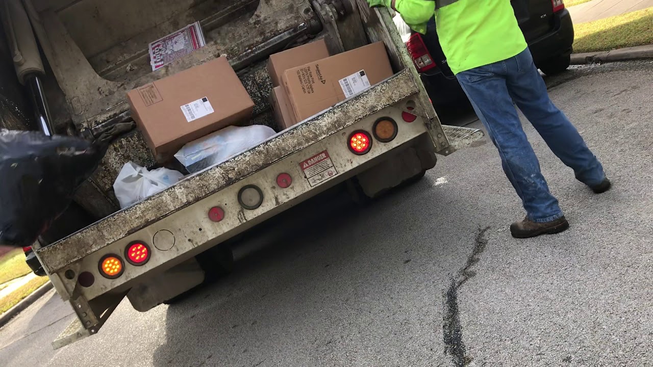 Irving Solid Waste Services Mack LEU Heil 06234 Rear End Loader Garbage ...