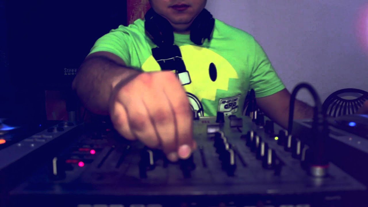 Simone Di Biase dj Official Video - YouTube