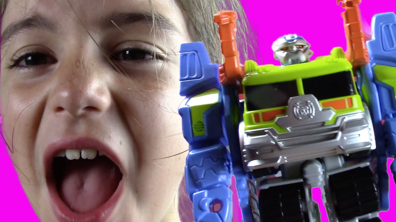 Salvage - toy Rescue Bots unboxing and play - YouTube