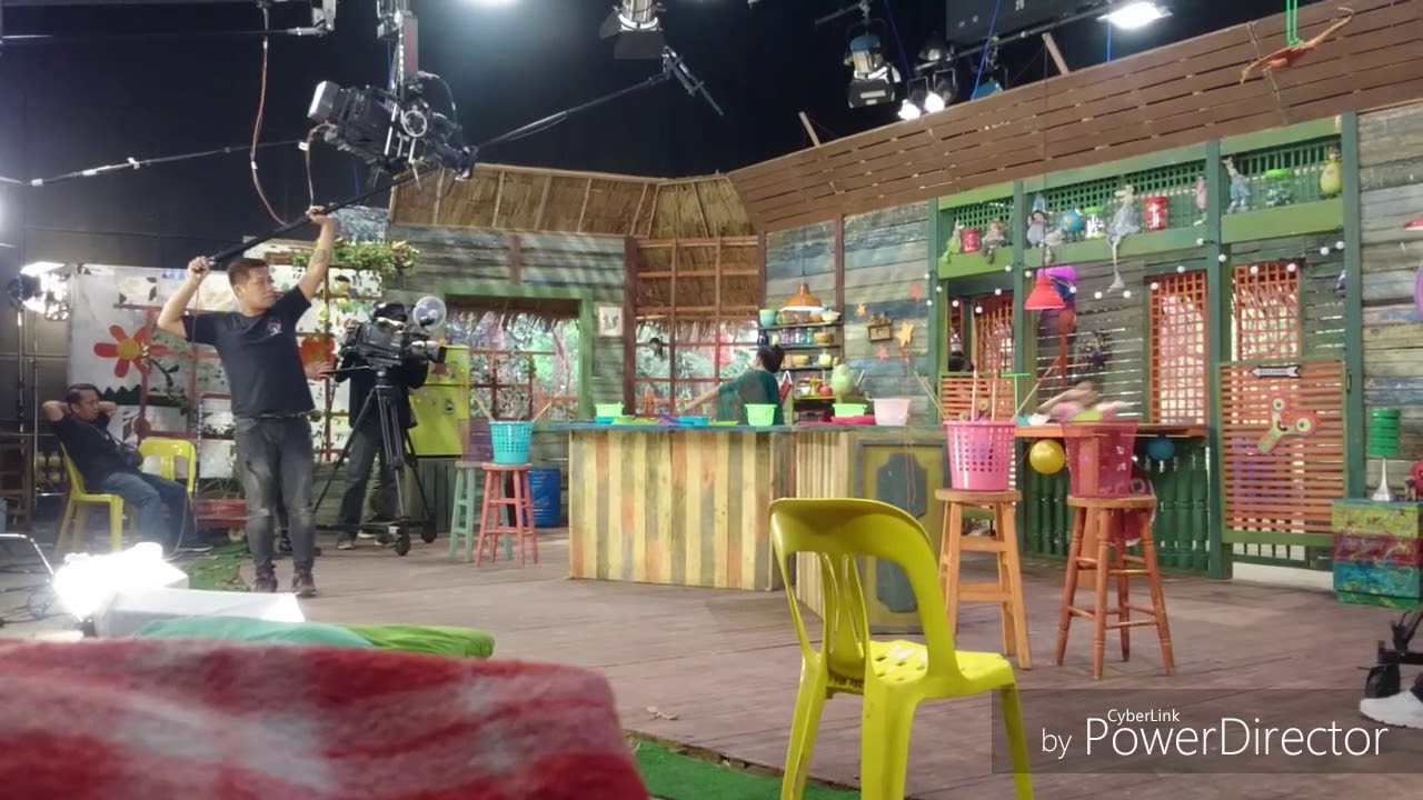 #YeY ICE GAMES Behind The Scene - YouTube