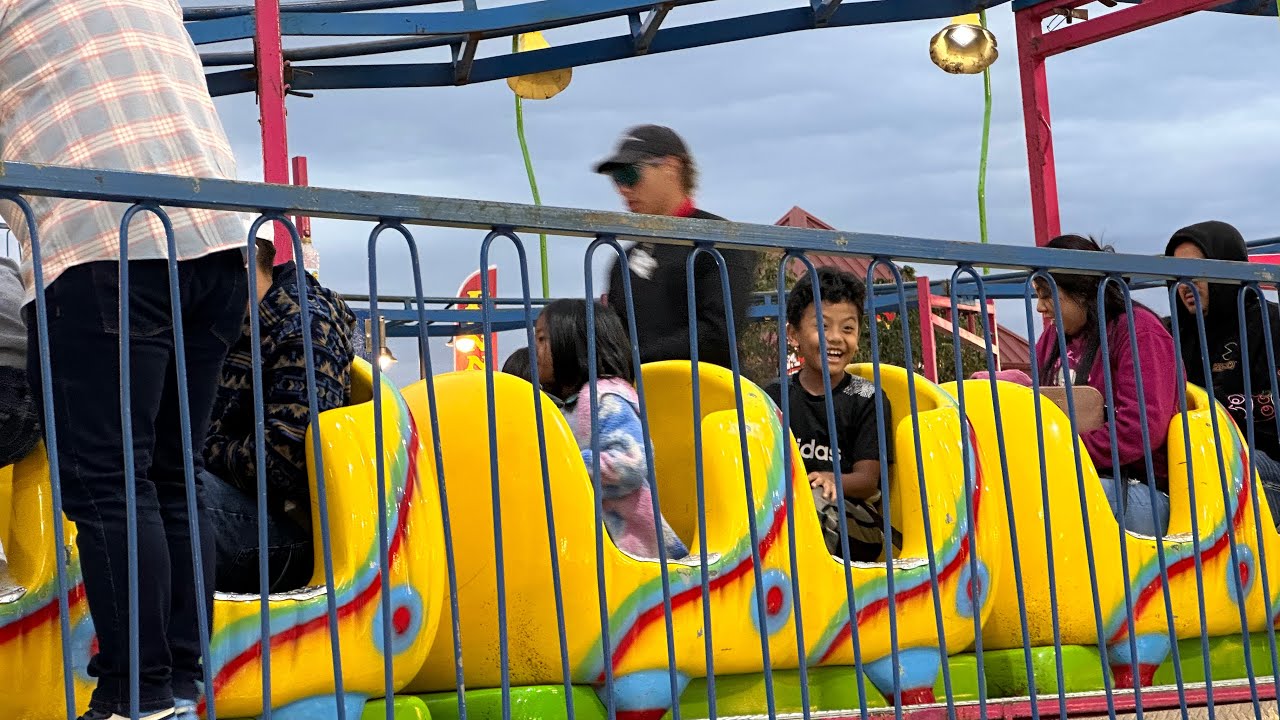 Tulsa State Fair~Ride - Wacky Worm-Rides Kids - YouTube
