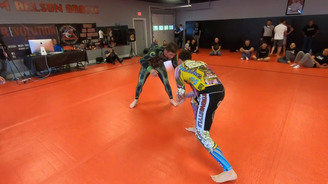 Emil Fischer VS Joshua Hightower - YouTube