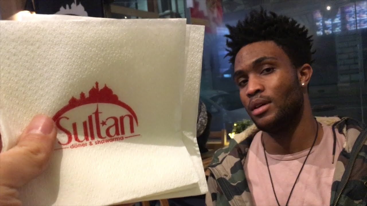 Americanul continuă să danseze în sultanul Shaorma Cluj Napoca - YouTube