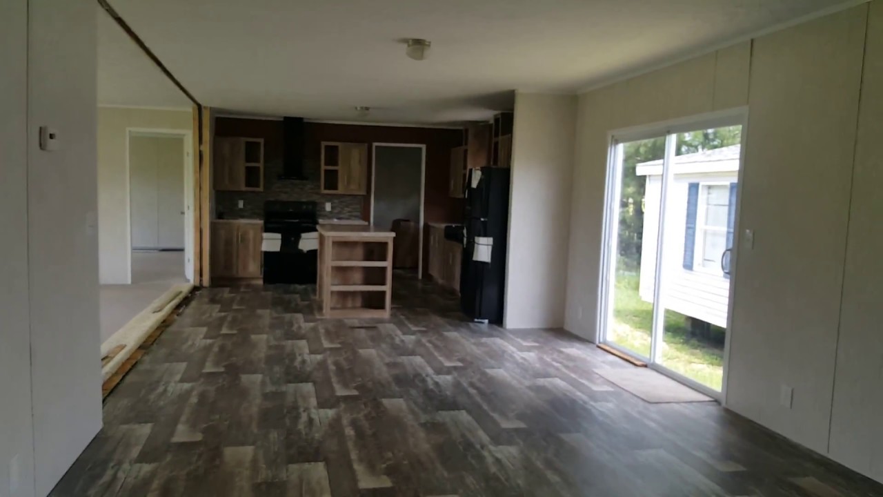 2017 Champion 28x72 4+2, Payments as low as $725 per month WAC. Bobby ...