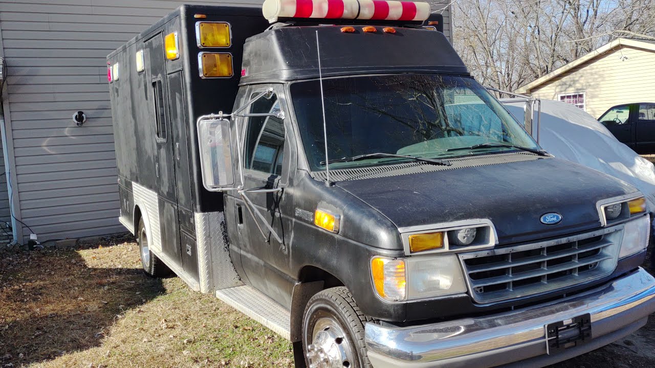First Walkaround of the Ambulance - YouTube