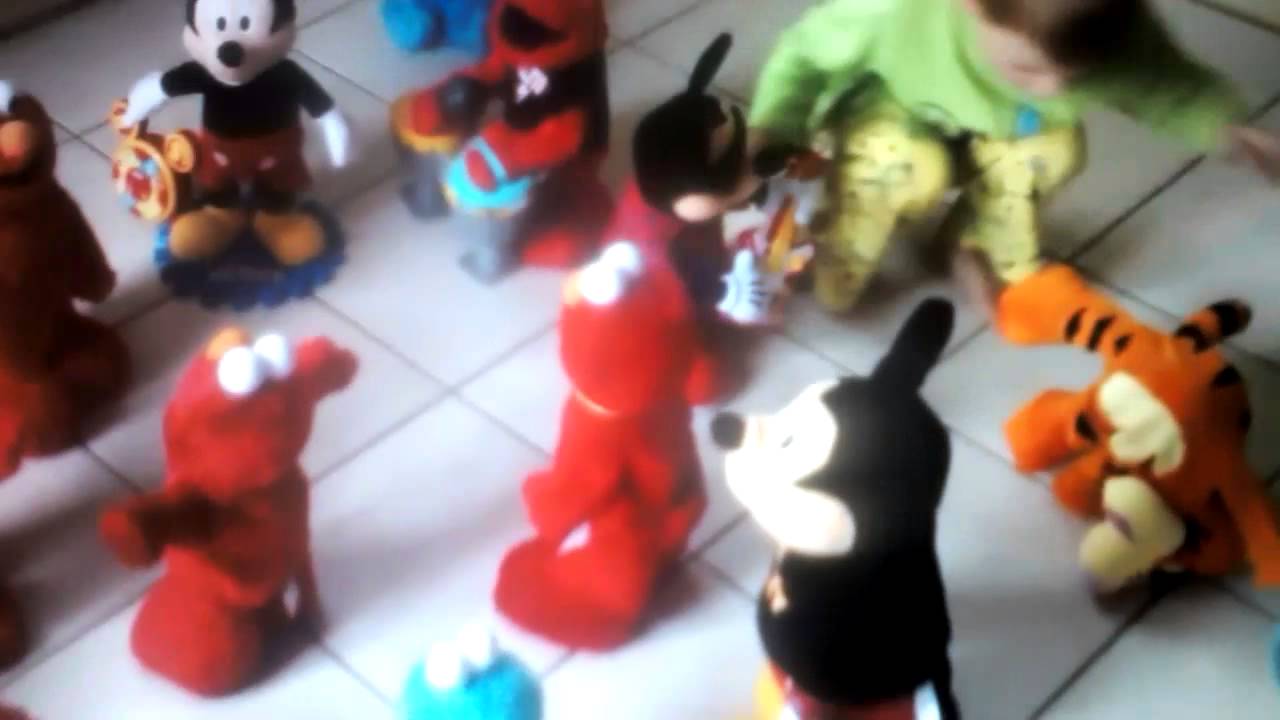 Elmo cookie . mickey and all,, - YouTube
