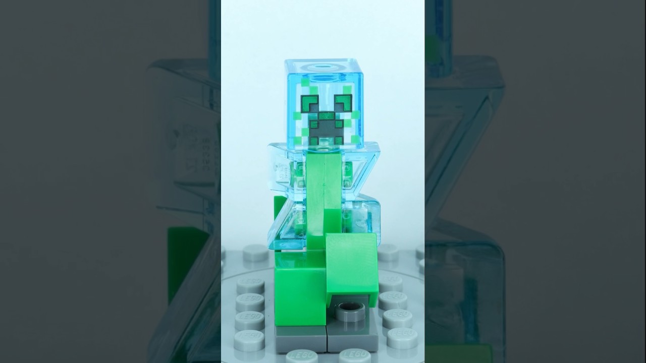 Charged Creeper Minifigure from LEGO Minecraft The Iron Golem Fortress ...