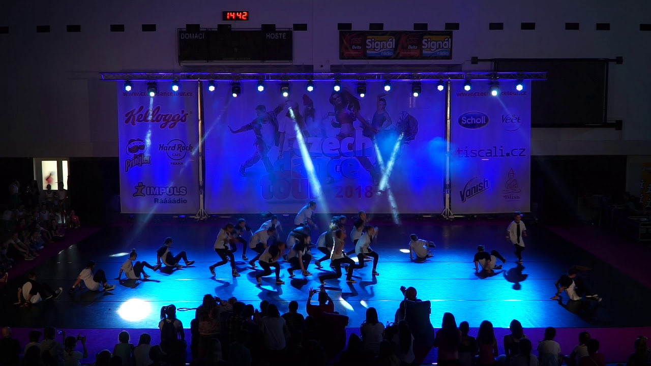 41. Taneční studio Crabdance - YOUR LIFE IS YOUR LIFE - YouTube