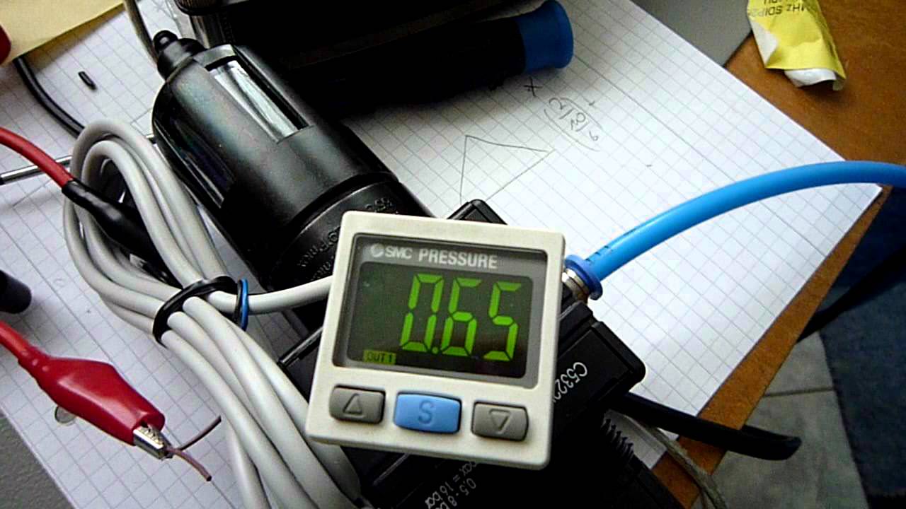 Digital Manometer - YouTube