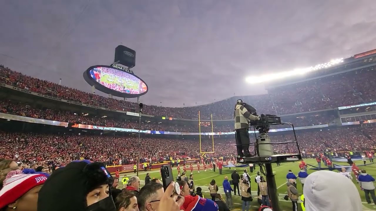Stealth Bomber at Arrowhead Stadium - YouTube