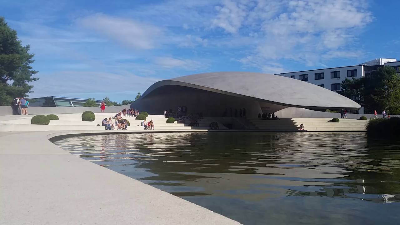 The Porsche pavilion at Autostadt, Wolfsburg - YouTube