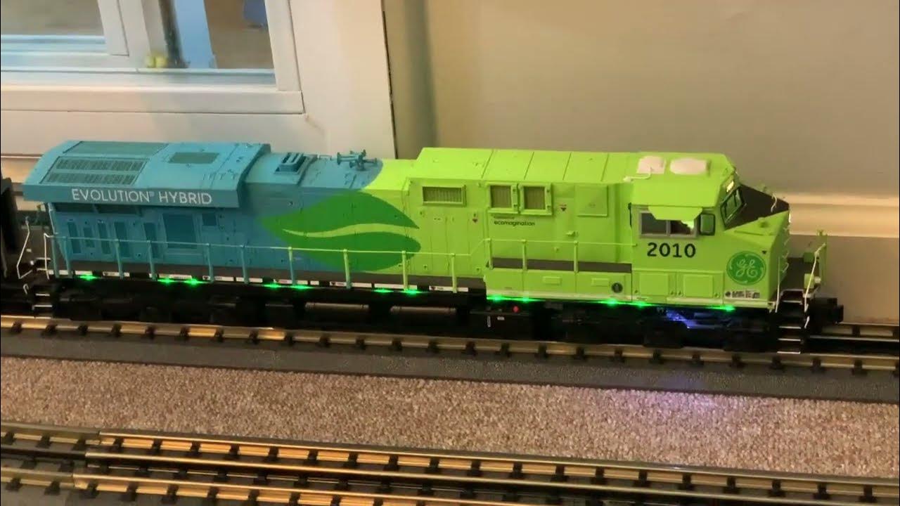MTH 20-2986-1 Premier ES44AC GE Hybrid Evolution - YouTube