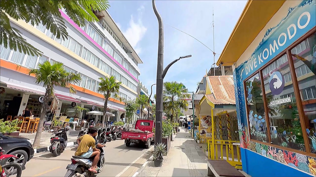 LABUAN BAJO KOMODO CITY WALK AROUNDS REVIEW @ Jl SOEKARNO HATTA NUSA ...