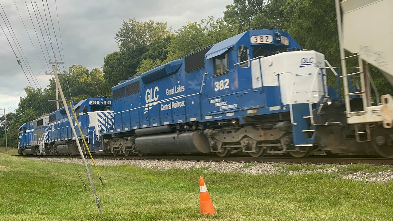 GLC Great Lakes central railroad coming through downtown mount pleasant ...