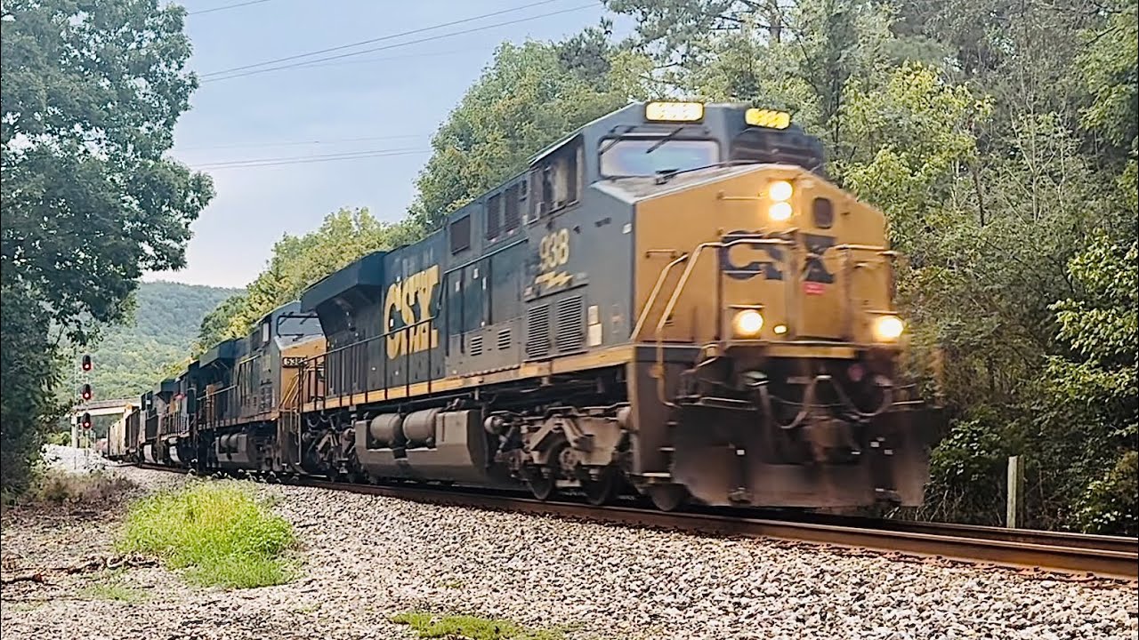 CSX mixed freight northbound 09/05/24 0649 CST - YouTube