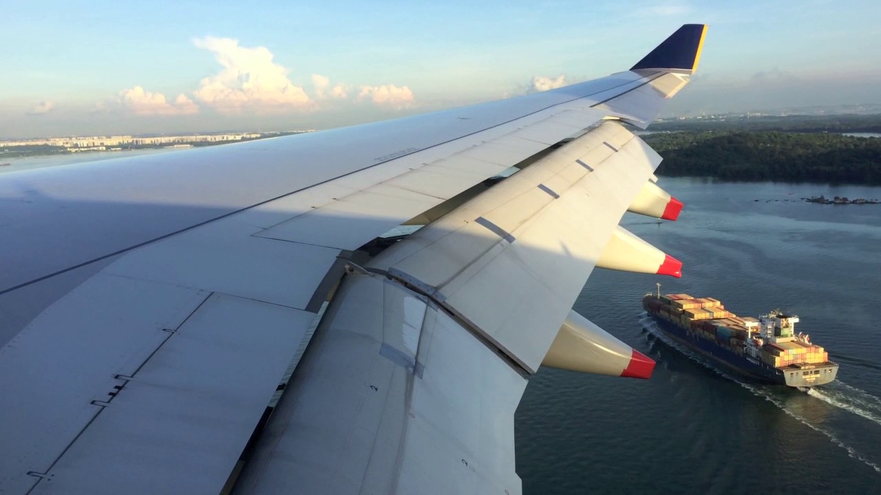Singapore Airlines Airbus A330 (9V-SSA) Flight SQ469 Landing at Changi ...