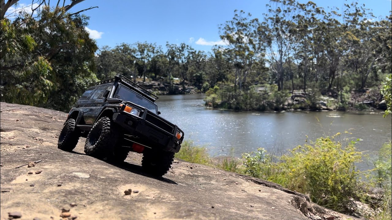 Scale RC Rock Crawler Trail Adventure: Toyota Land Cruiser 76 - RGT ...