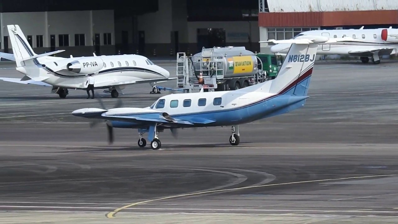 Chegada do Piper Cheyenne 400LS (N812BJ) - YouTube