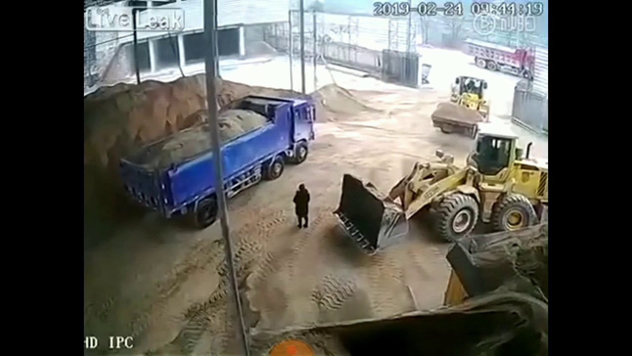 Loader accident - YouTube